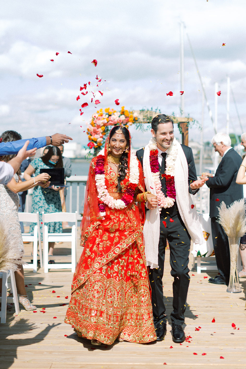 Sanyu + Jeff | ofthefieldsfloraldesign.com